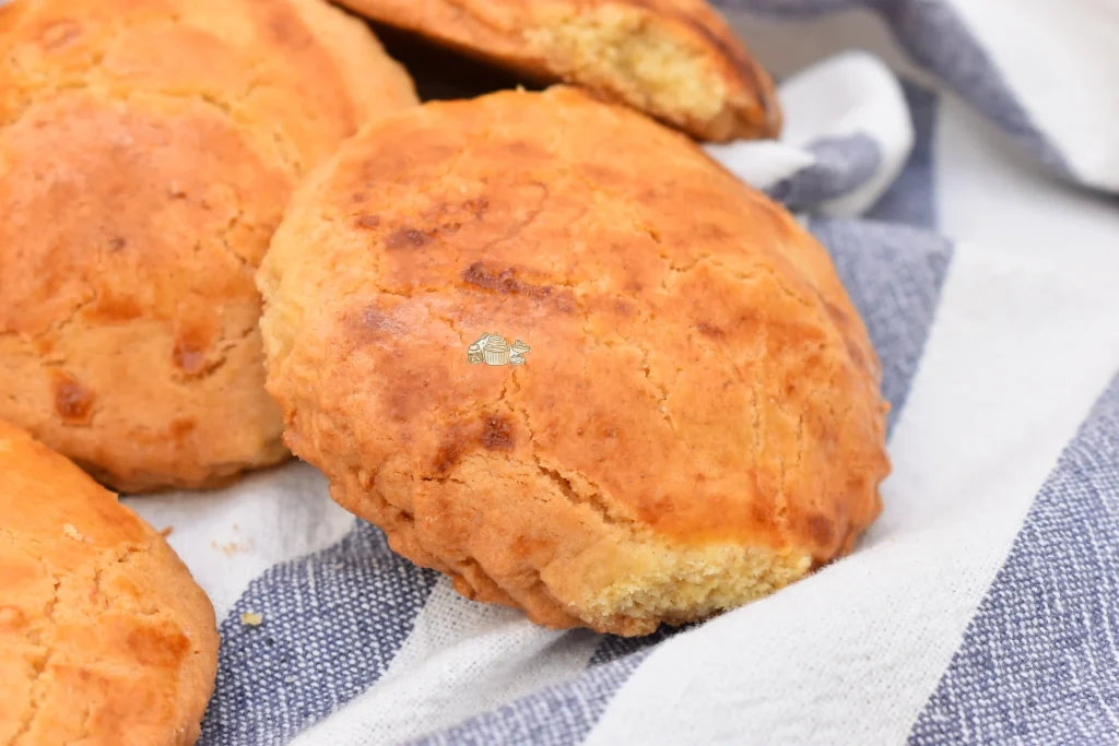 Pastelitos de Pasta Flora con Cabello de Ángel o Tortas de Masa Real